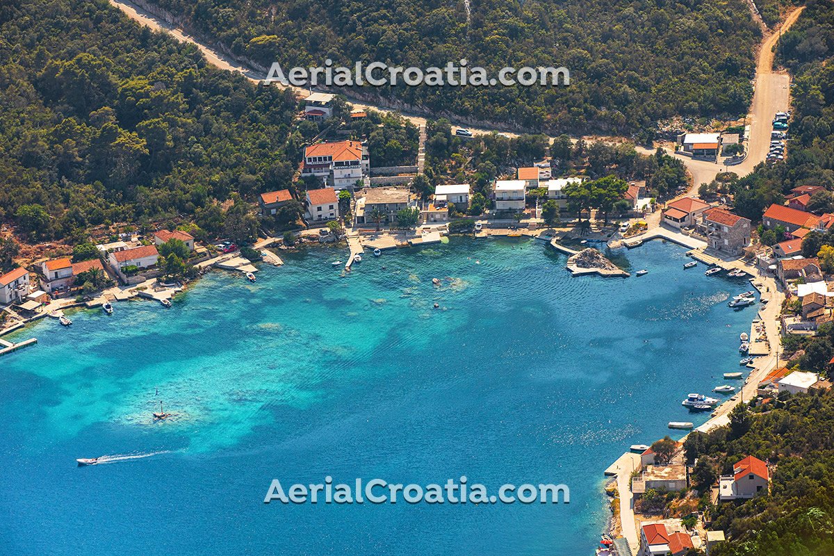 Okuklje • Aerial Croatia