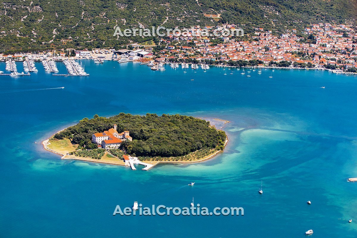 Punat • Letecké fotky Chorvatska