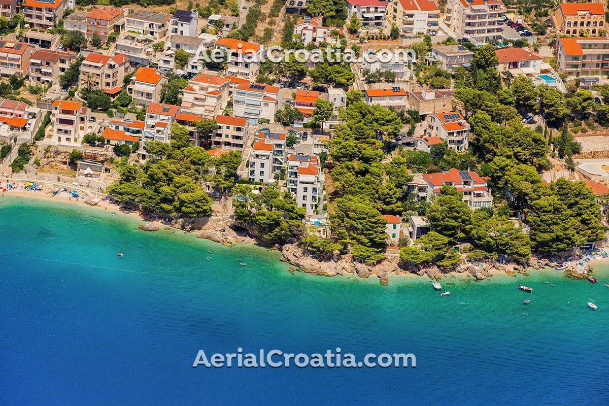 Brela • Letecké fotky Chorvatska