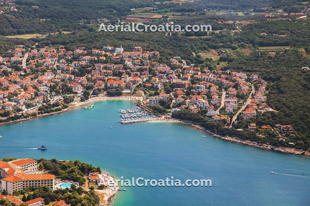 Pula • Letecké fotky Chorvatska