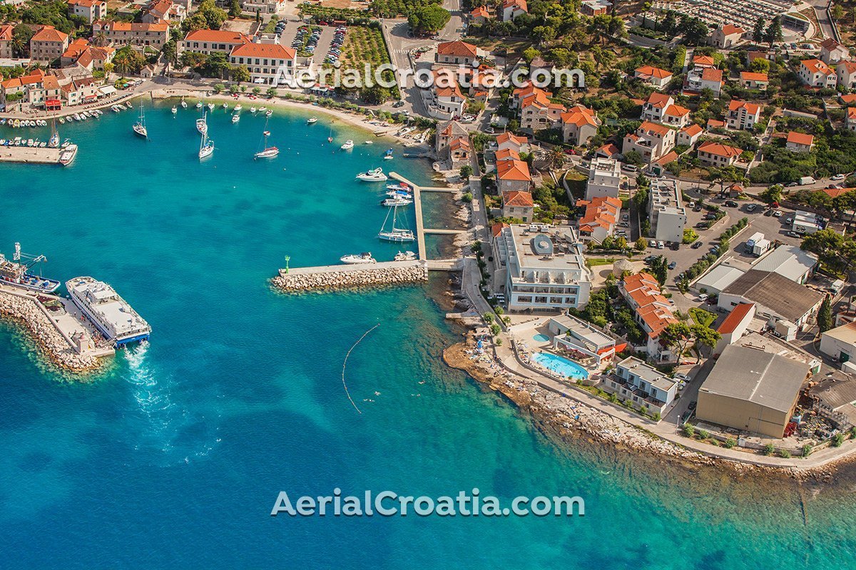 Postira • Letecké fotky Chorvatska